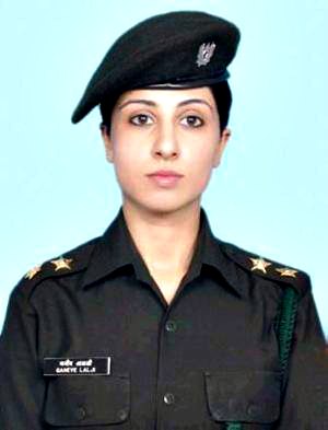 Top 10 Beautiful Women Soldier