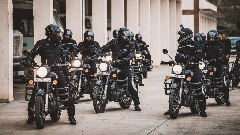 10 Awesome Pictures Of NSG Commandos With Royal Enfield