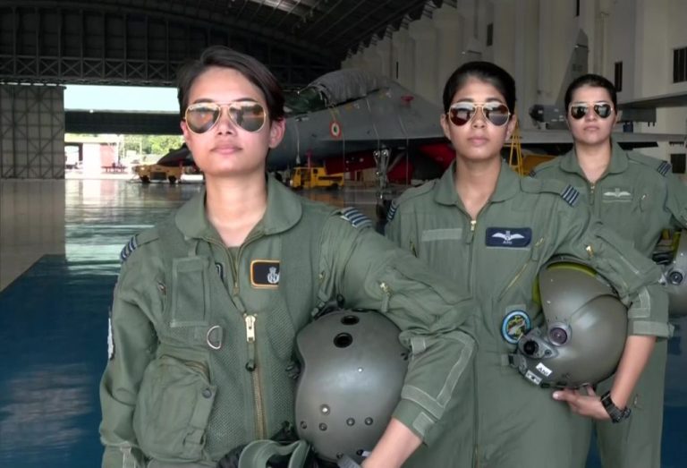 Flight Lieutenant Tejaswi Ranga Rao First Woman Wizzo of IAF SU-30 MKI ...