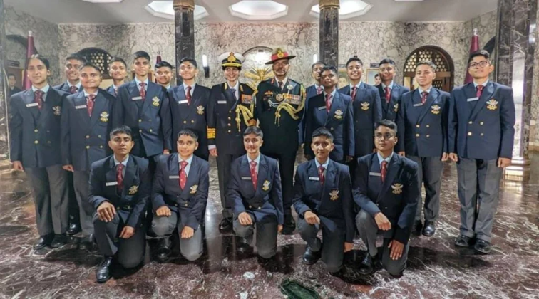 10 Defence Exams for Women Aspirants