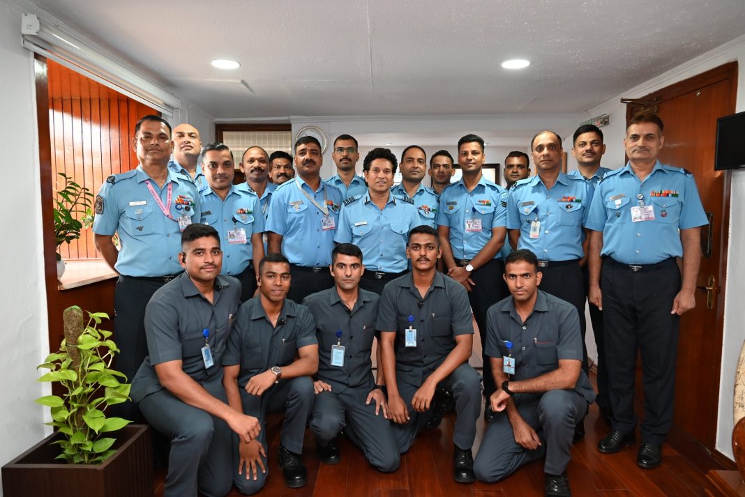 Sachin Tendulkar Meets Indian Air Force