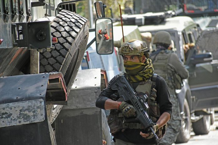 10 Badass Pictures of PARA SF Commandos in Action