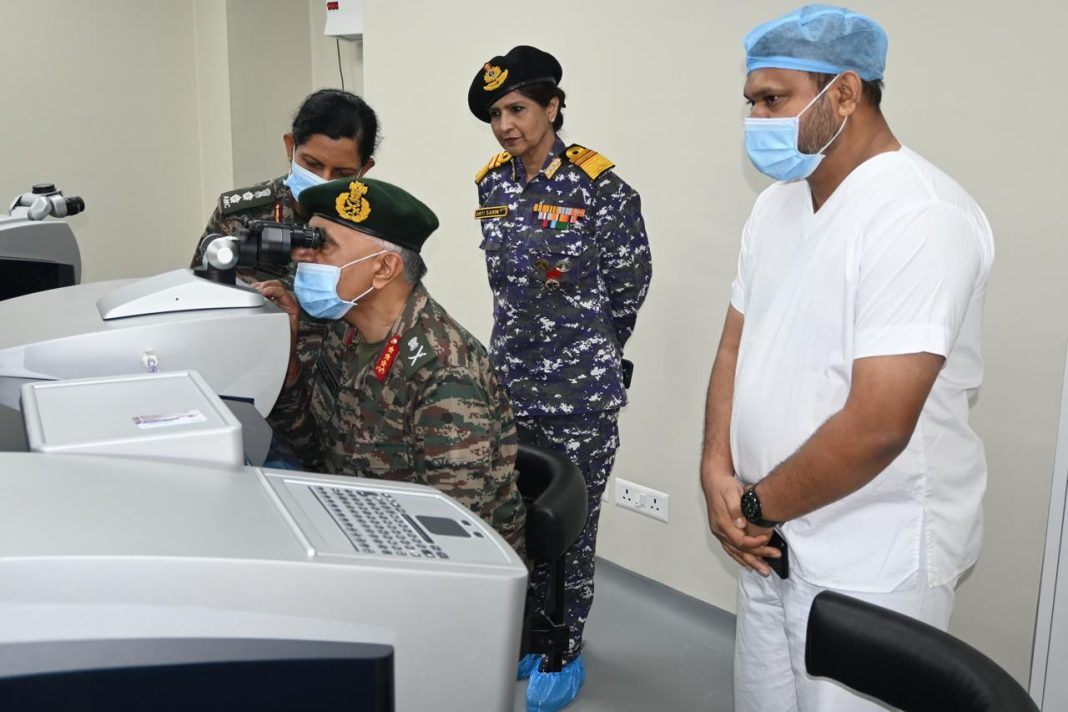 Lt Gen Daljit Singh DGAFMS Reviews Medical Facilities at INHS Asvini