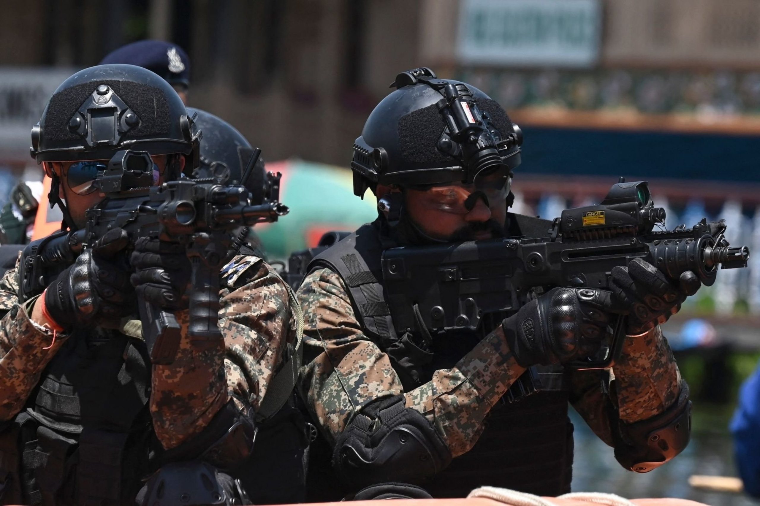 8 Badass Pictures of MARCOS in Action