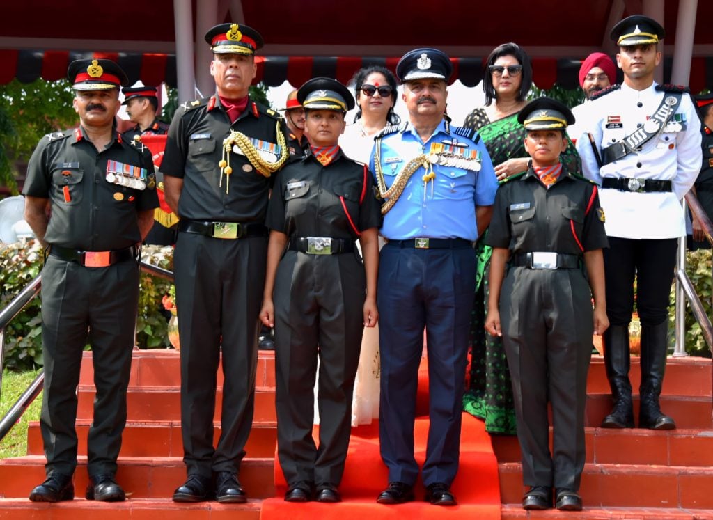Lieutenant Yashwini Dhaka, Wife of Late Sqn Ldr Kuldeep Singh Becomes ...