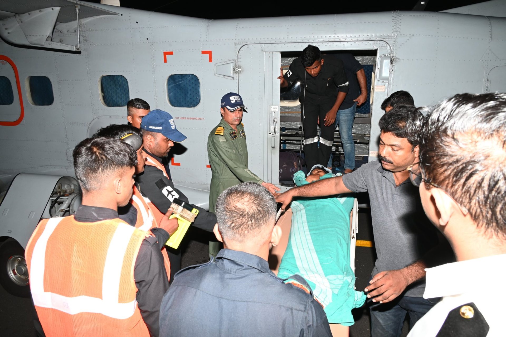 Indian Navy Conducts Night-Time Medical Evacuation from Lakshadweep ...