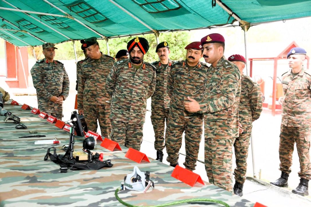 Lt Gen Manjinder Singh Visits Army Airborne Training School Agra