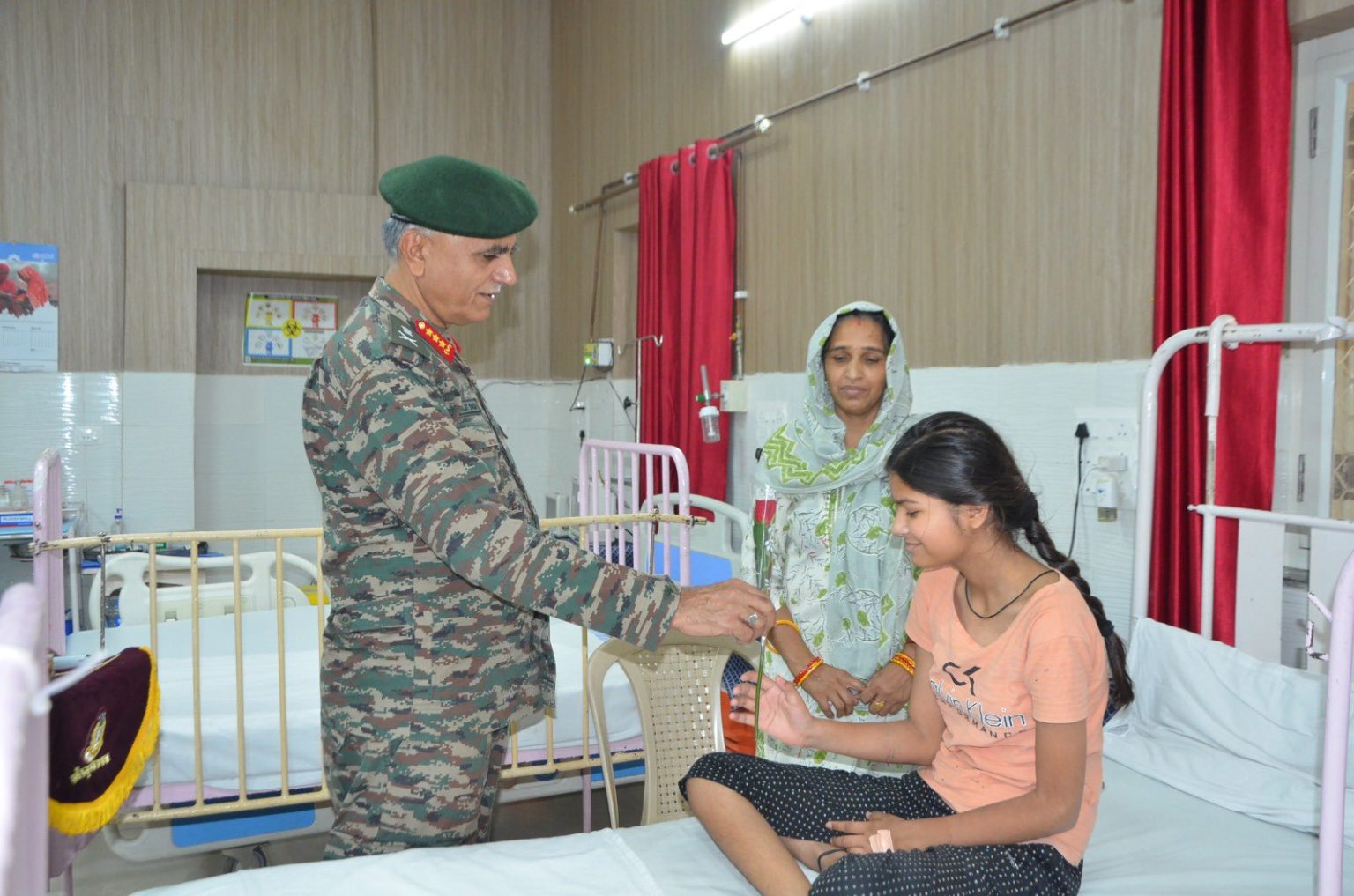 Lieutenant General Daljit Singh Lauds Dedication of Agra Military ...