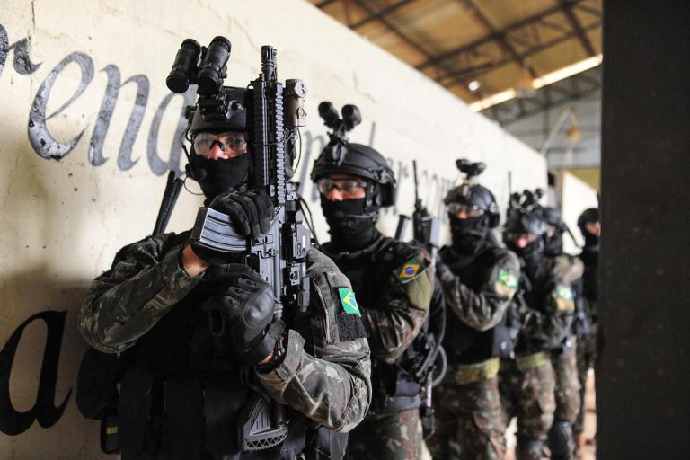 10 Best Assault Rifles in the World