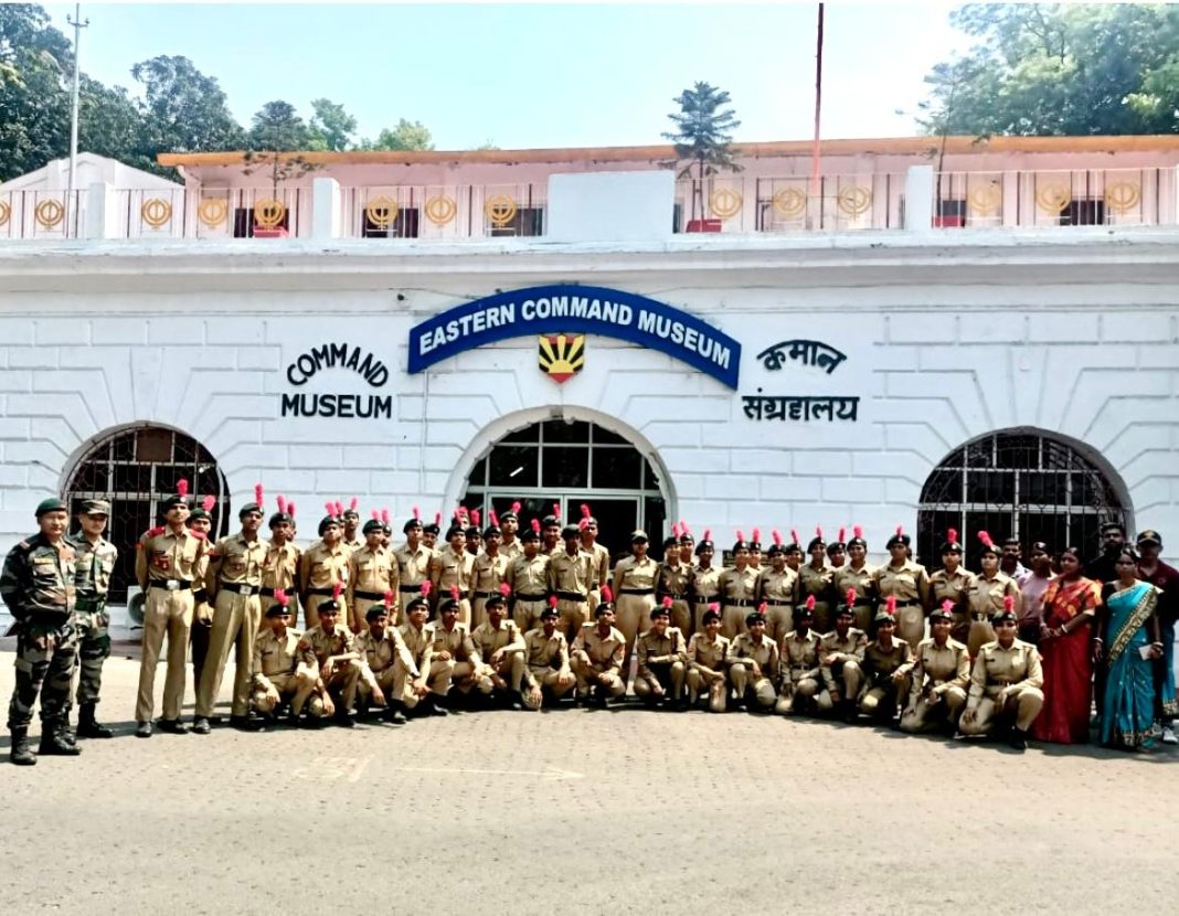 Indian Army Organizes Heritage Walk Through Fort William, Kolkata for ...
