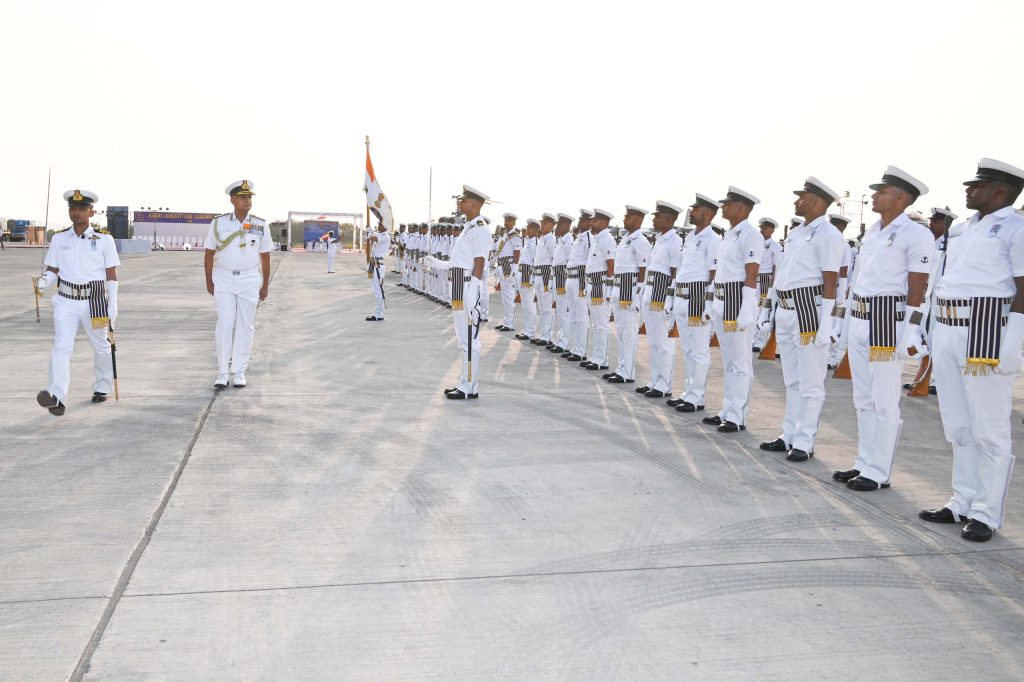 Admiral R Hari Kumar Honours Naval Personnel at Investiture Ceremony in ...