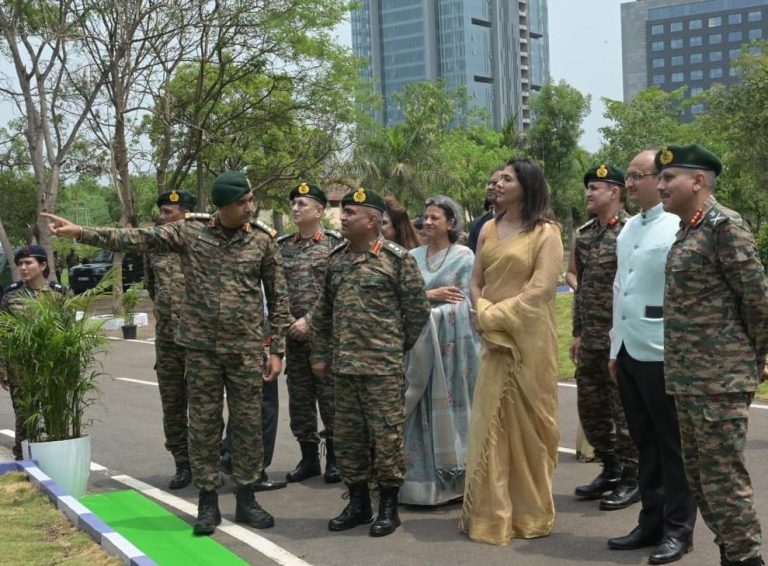 General Manoj Pande Inaugurates Army Girls Sports Company at Army ...