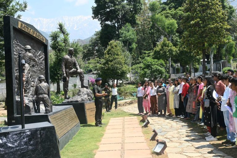 Indian Army's 'Know Your Army' Initiative Inspires Young Minds in ...