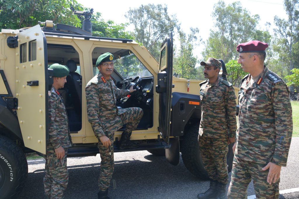 Lt Gen MV Suchindra Kumar Reviews Operational Capabilities at Northern ...