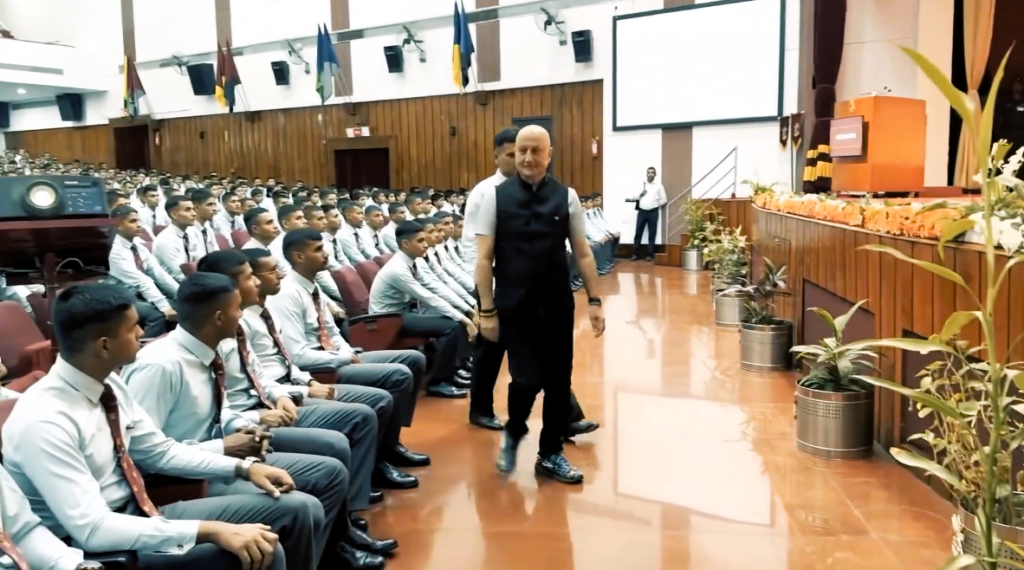 Lt Gen Neeraj Varshney Honors Top Officer Cadets at TES 43 Course Award ...