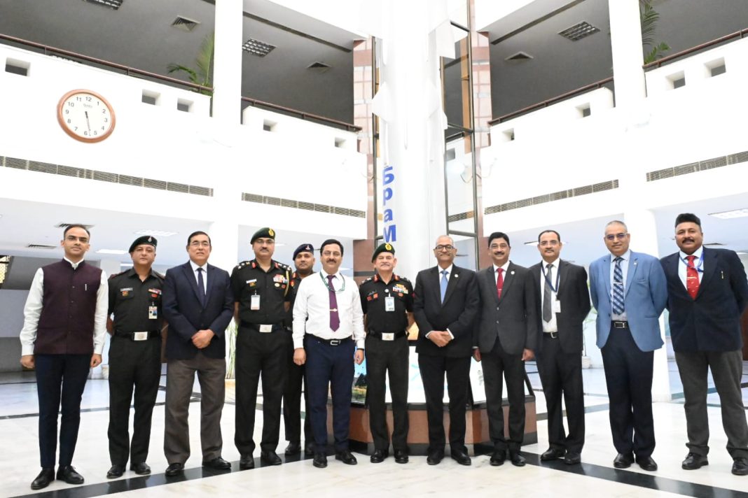 Lt Gen Upendra Dwivedi Visits BrahMos Aerospace HQ: Discusses ...