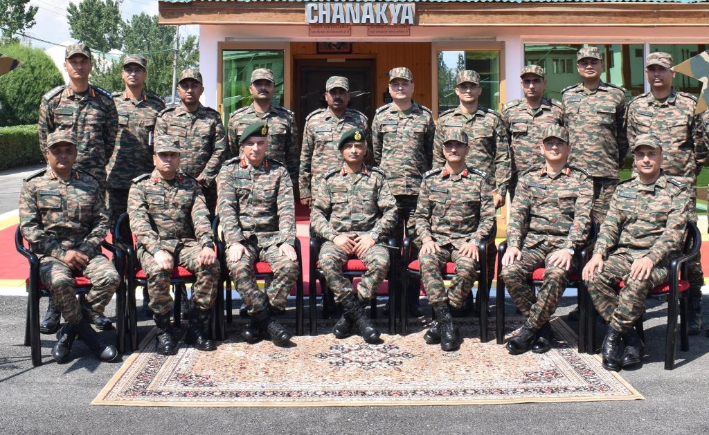 Lt. Gen. M.V. Suchindra Kumar Reviews Operational Preparedness at Old Air Field Military Station ...