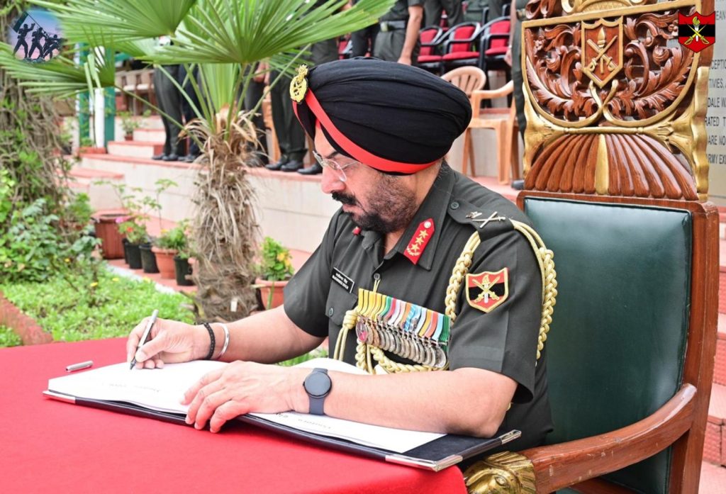 Lt Gen Manjinder Singh Bids Farewell to ARTRAC with Emphatic Address