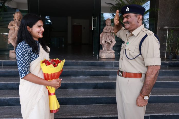 IPS Father Salutes UPSC Topper IAS Daughter
