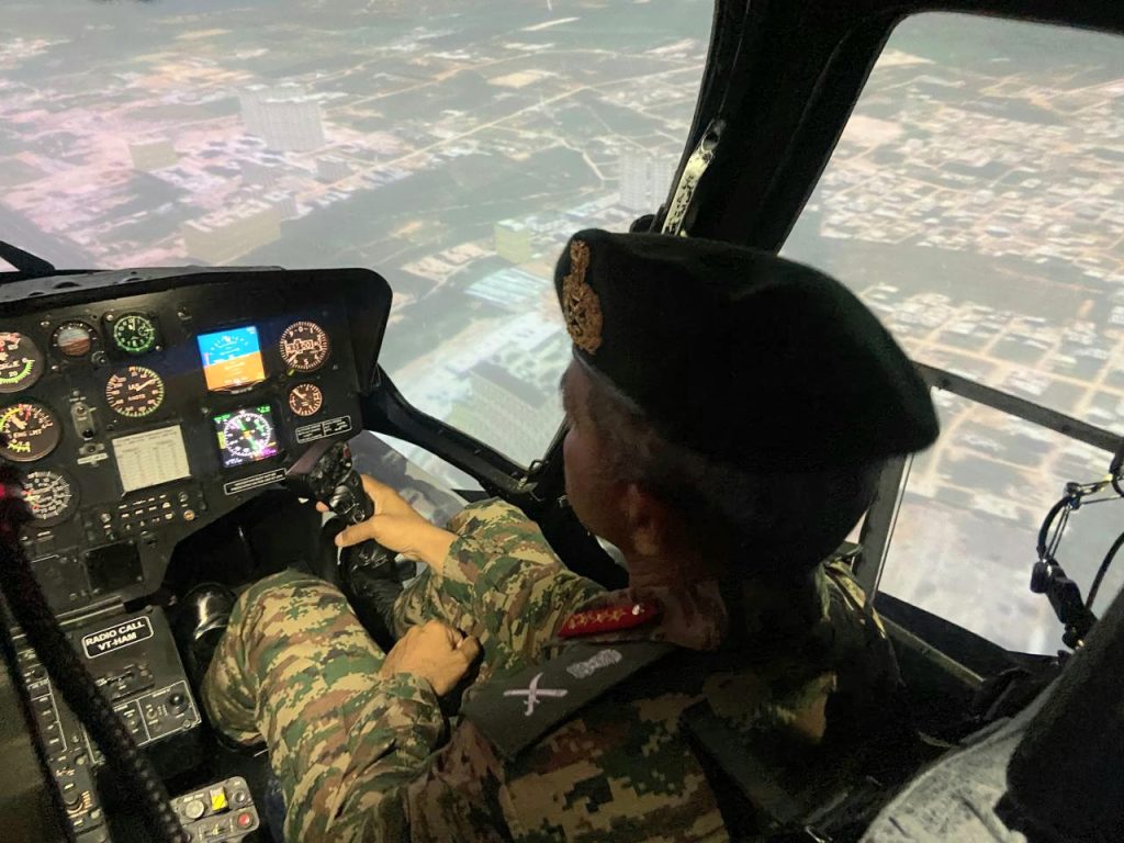 Army Commander Visits HAL Helicopter Complex, Emphasizes Self-Reliance ...