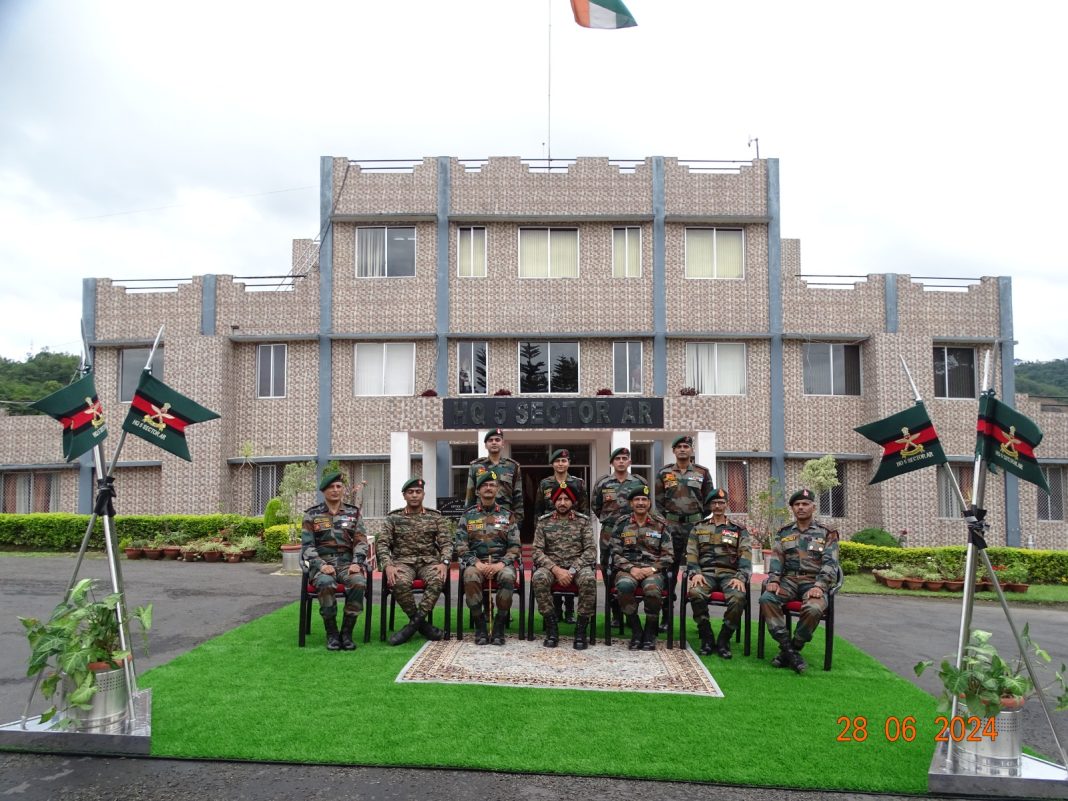Lt Gen H S Sahi Reviews Operational Preparedness at Assam Rifles HQs in ...