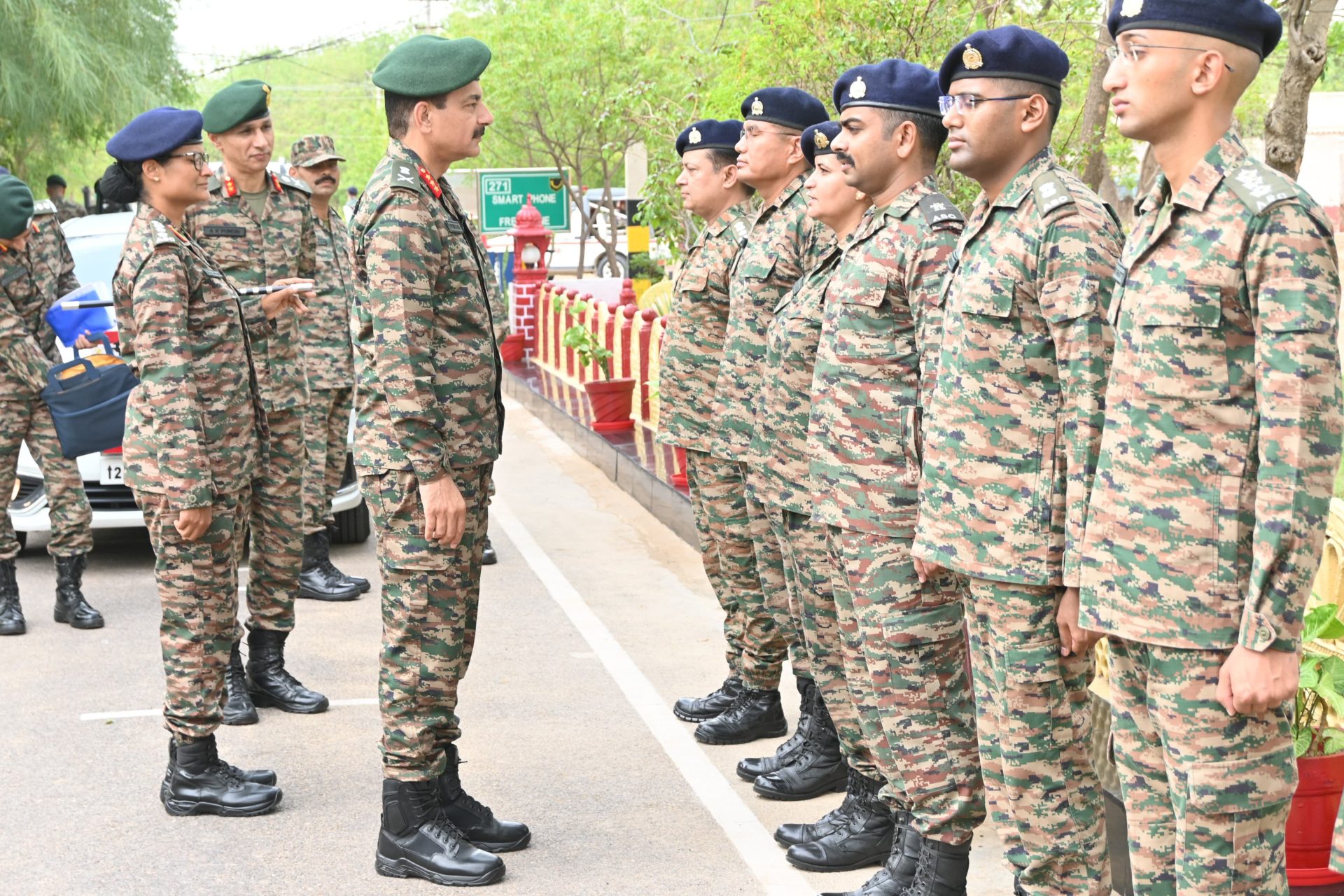 Lt Gen Nagendra Singh Reviews Operational Readiness of Chetak Corps Units