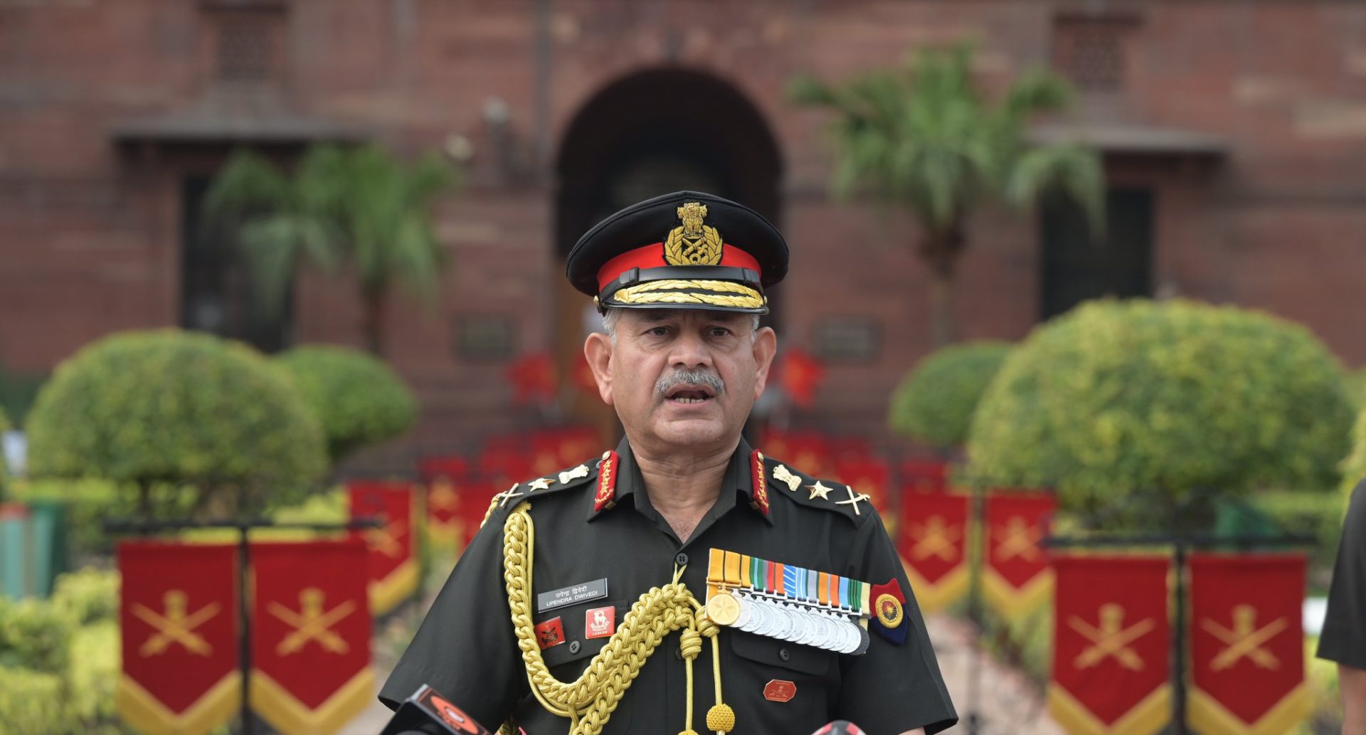 General Upendra Dwivedi Honored with a Guard of Honour at the ...