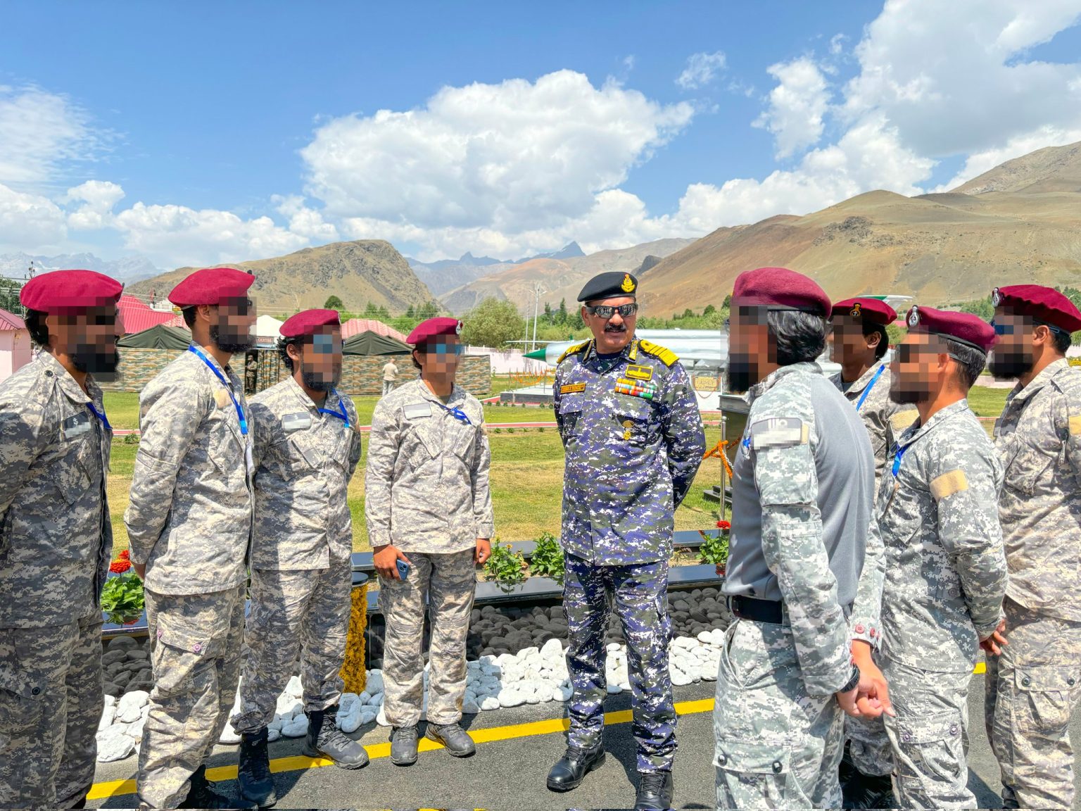 Admiral Dinesh K Tripathi Interacts with MARCOS at Kargil War Memorial