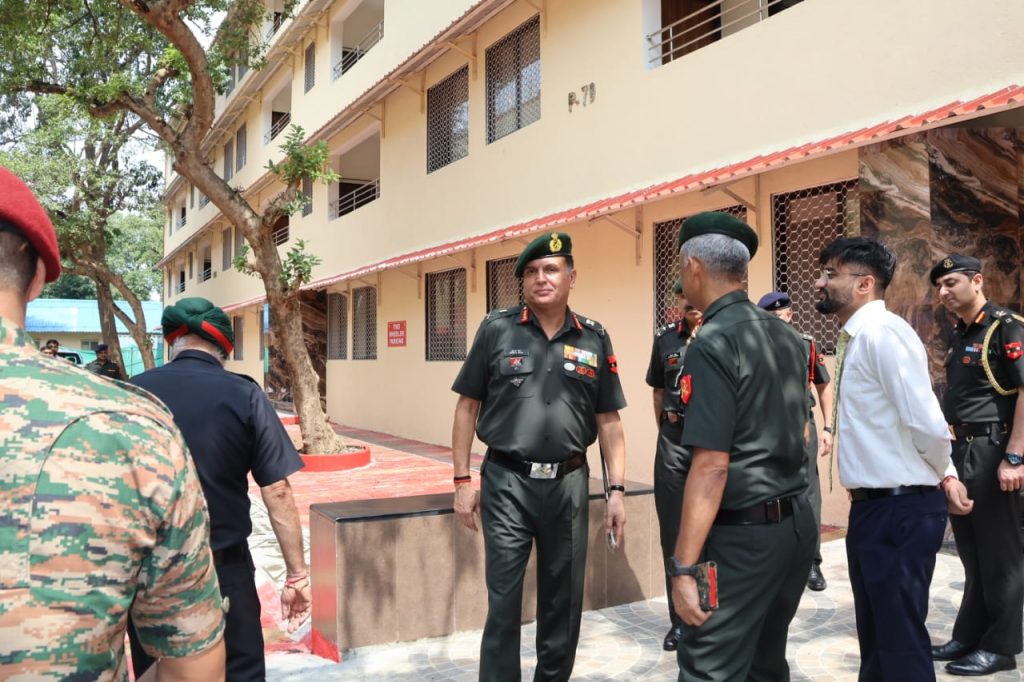 Lt Gen Dhiraj Seth Inaugurates Upgraded Accommodation for Other Ranks ...