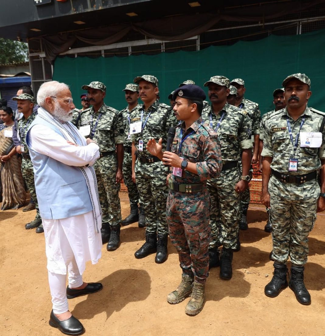 Prime Minister Narendra Modi Visits Wayanad, Commends Indian Army's ...