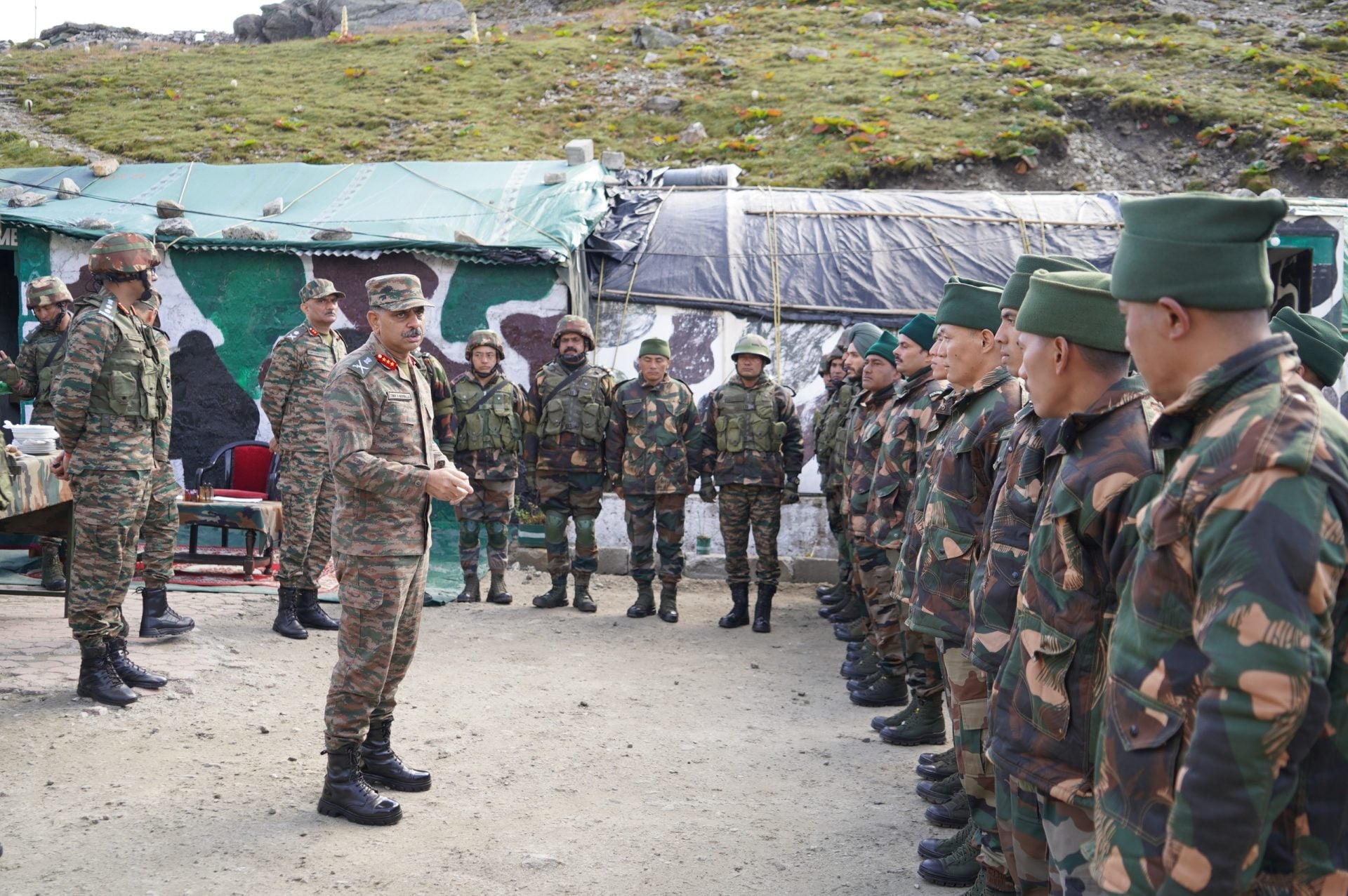 GOC Trishakti Corps Reviews Security and Preparedness in East Sikkim's ...