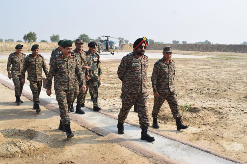 Lt Gen Manjinder Singh Reviews Operational Readiness in Forward Areas ...