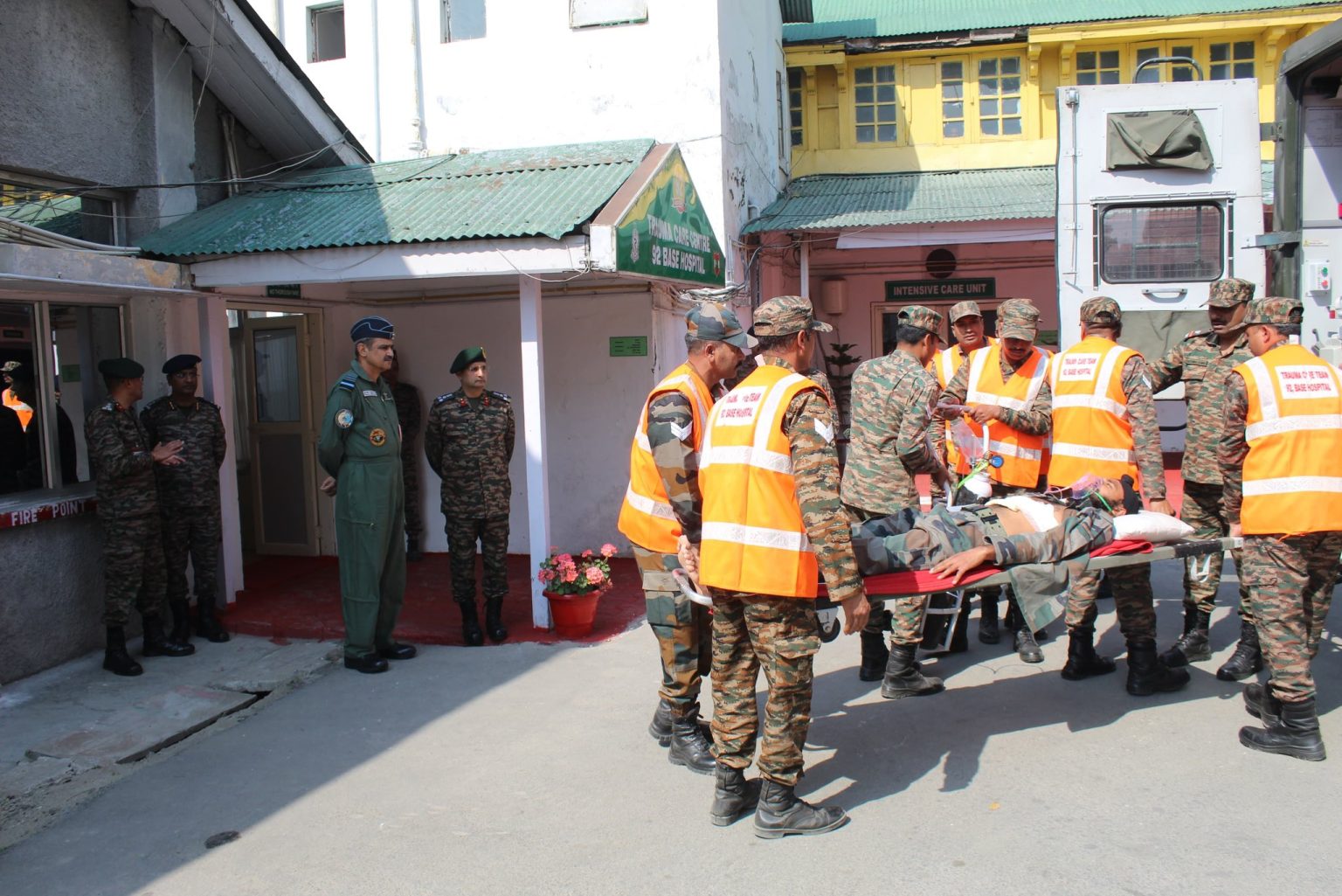 Air Marshal Rajesh Vaidya Visits 92 Base Hospital, Srinagar