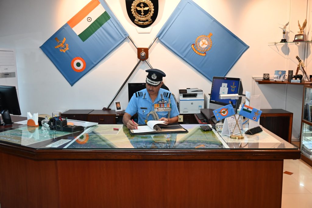 Air Marshal Surat Singh Assumes Charge as Air Officer Commanding-in ...