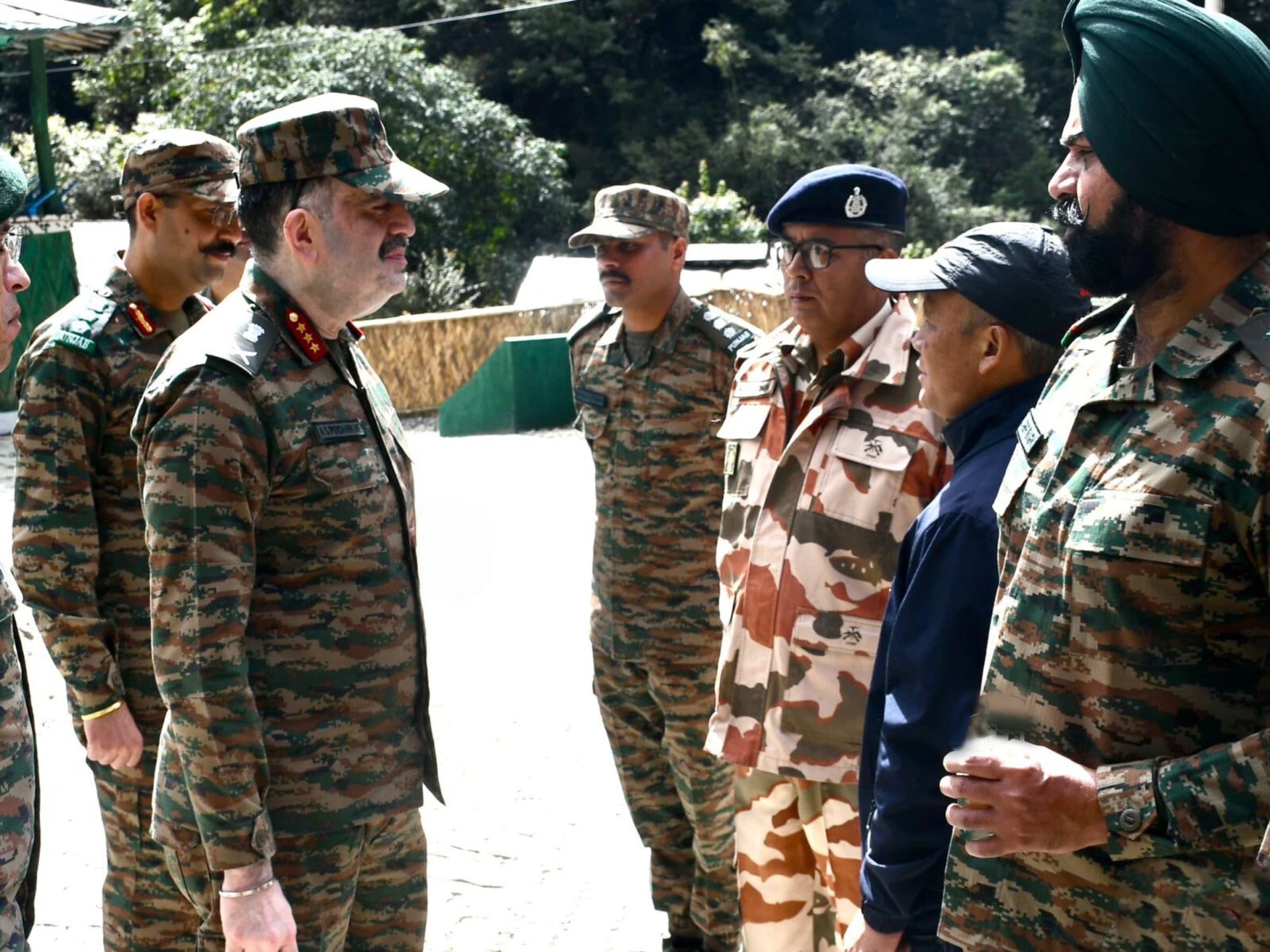 Lt Gen AS Pendharkar Reviews Forward Deployed Units in Arunachal Pradesh