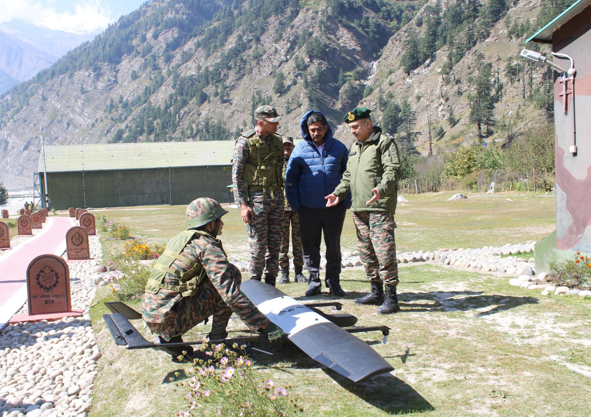 Lt Gen Mukesh Chadha Reviews Operational Preparedness at Northern Borders