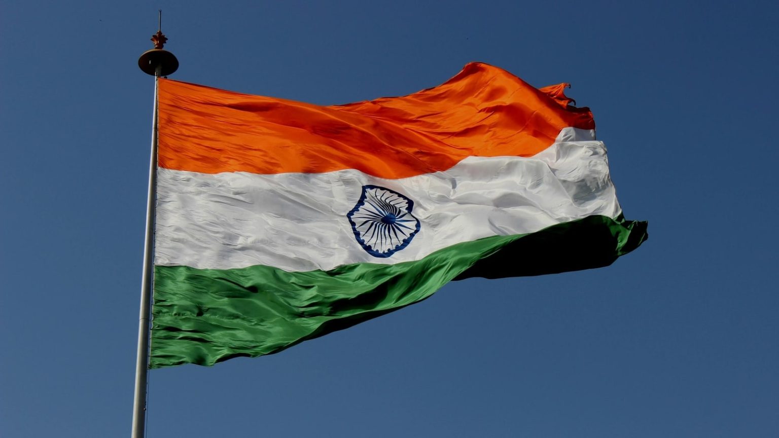 Indian Army Inducts 550 Indigenous Asmi Machine Pistols Amid US ...