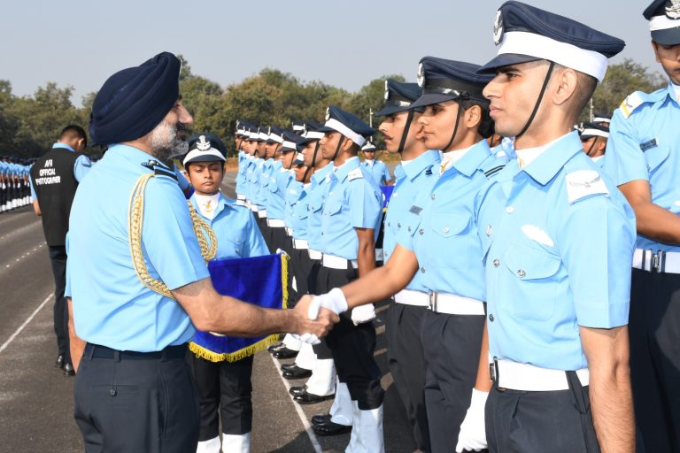 First Batch of Weapon Systems Branch Officers Commissioned into Indian ...