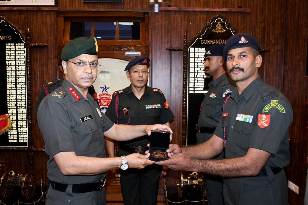 Lt General Adosh Kumar Reviews Training and Infrastructure at Artillery ...