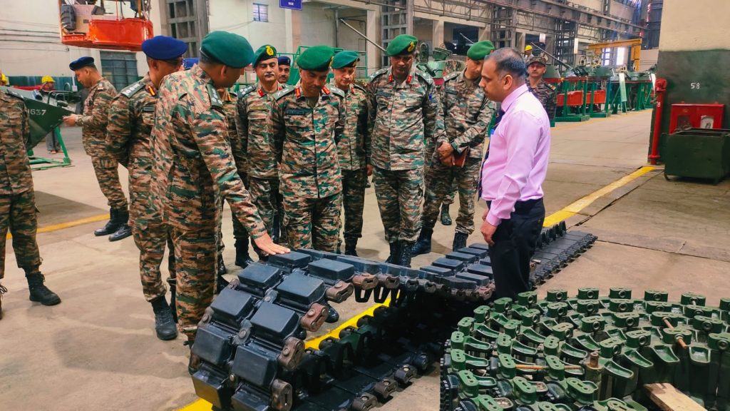 Lt Gen Manoj Kumar Katiyar Visits Regional Tech Node Pune and 512 Army ...