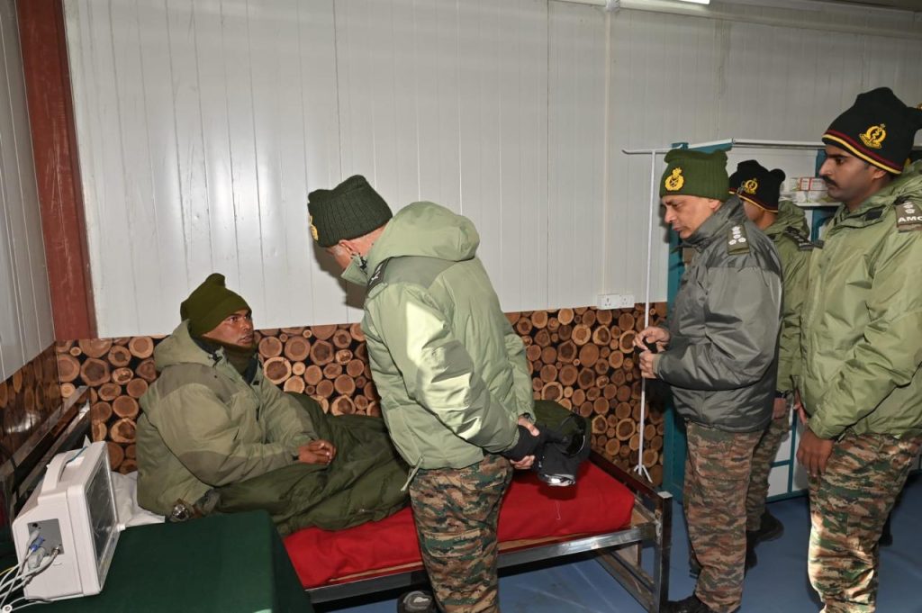 Lt General Hitesh Bhalla Inaugurated Medical Facility at Hanle