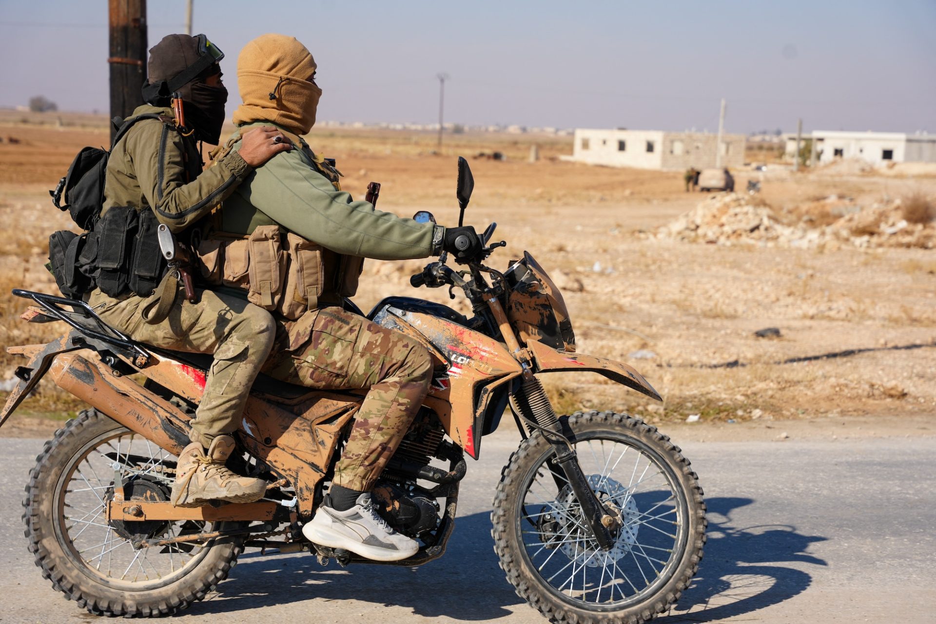 Islamist Rebels Capture Hama, Dealing Significant Blow to Assad's Forces