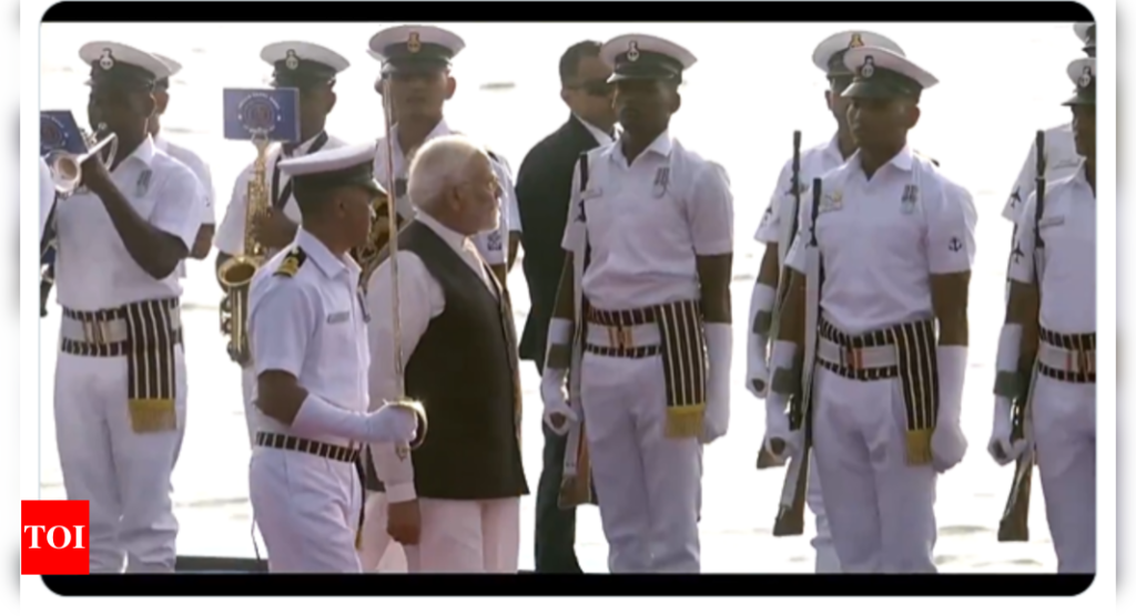 PM Modi Honours Indian Navy on Navy Day, Celebrates Its Role in ...