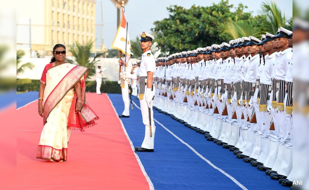 President Droupadi Murmu Leads Navy Day Celebrations in Puri ...
