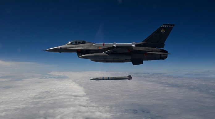 US Air Force Successfully Tests Stand-in Attack Weapon from F-16 ...