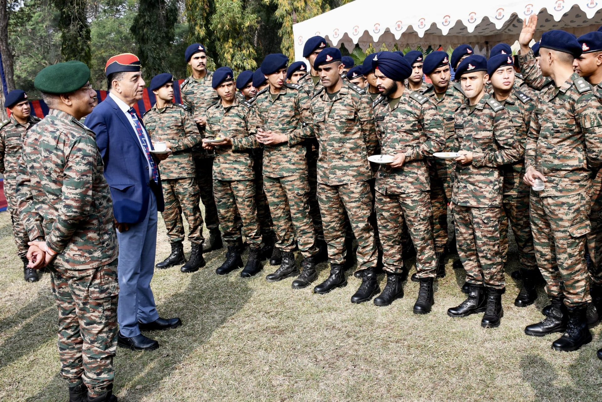 General Deepak Kapoor Visits Artillery Centre Nashik