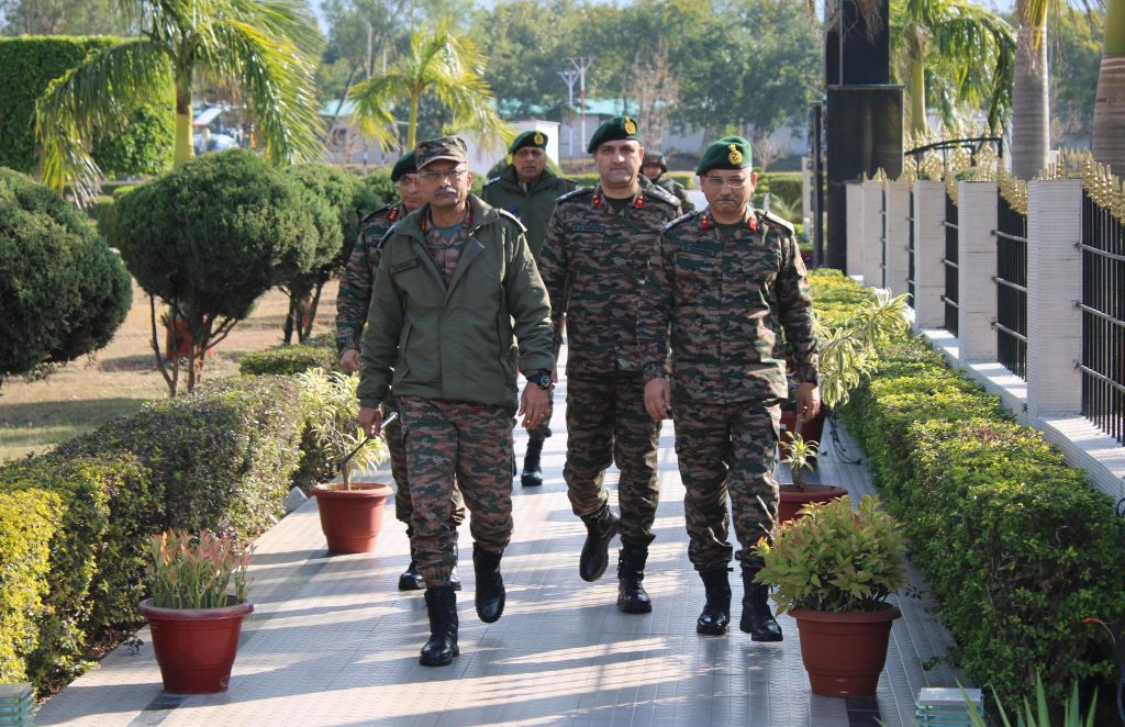 Lt Gen MV Suchindra Kumar Reviews Reasi and Chandrakot Sectors