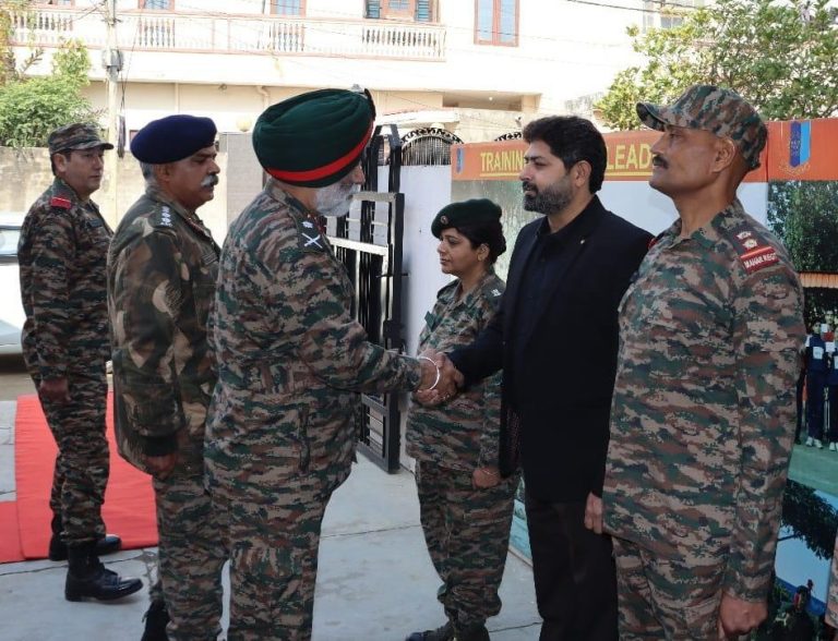 Major General Anupinder Bevli Commends 2 J&K Girls Bn NCC for ...
