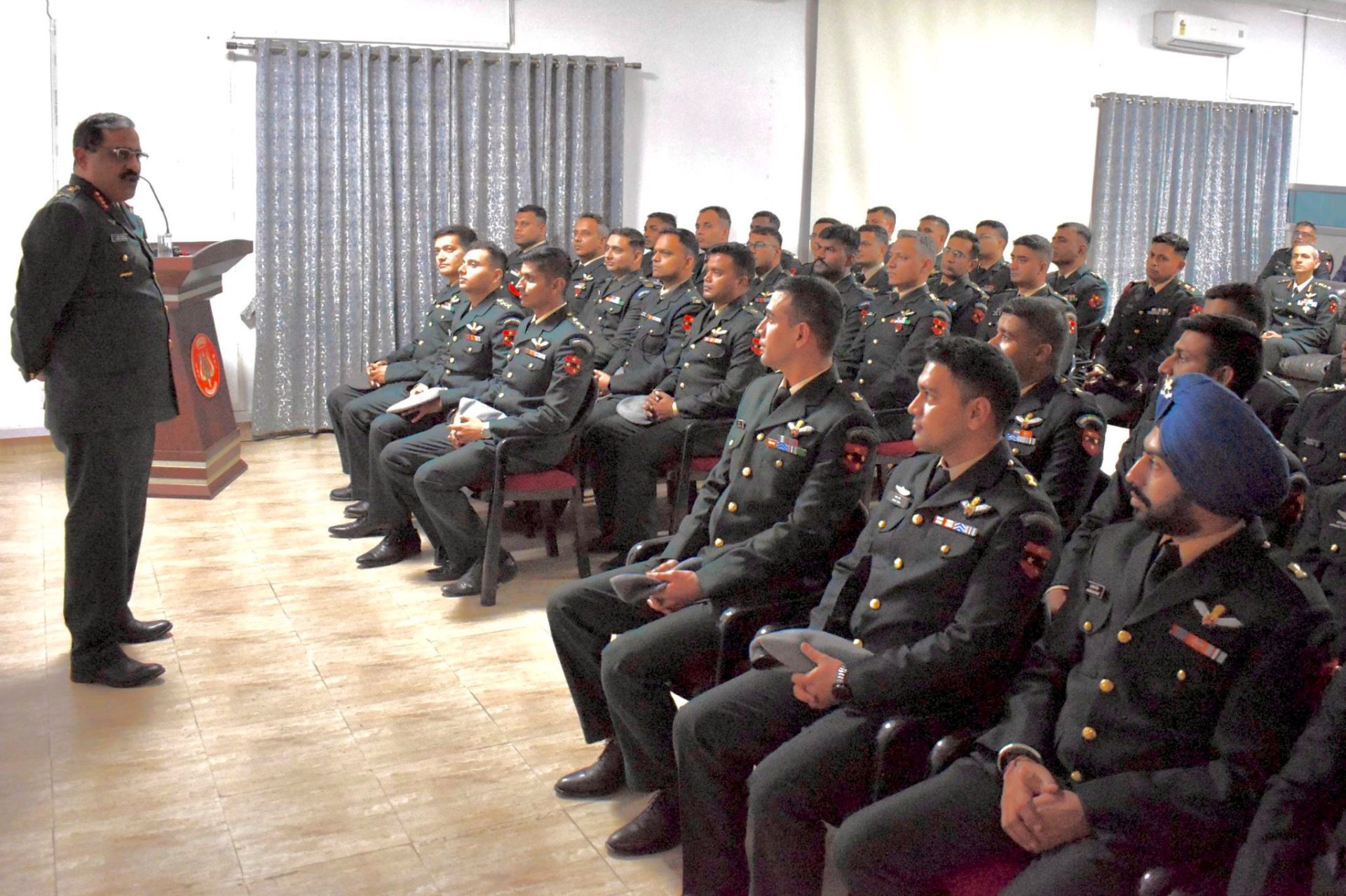 Lt Gen Vinod Nambiar Visits Thar Raptors