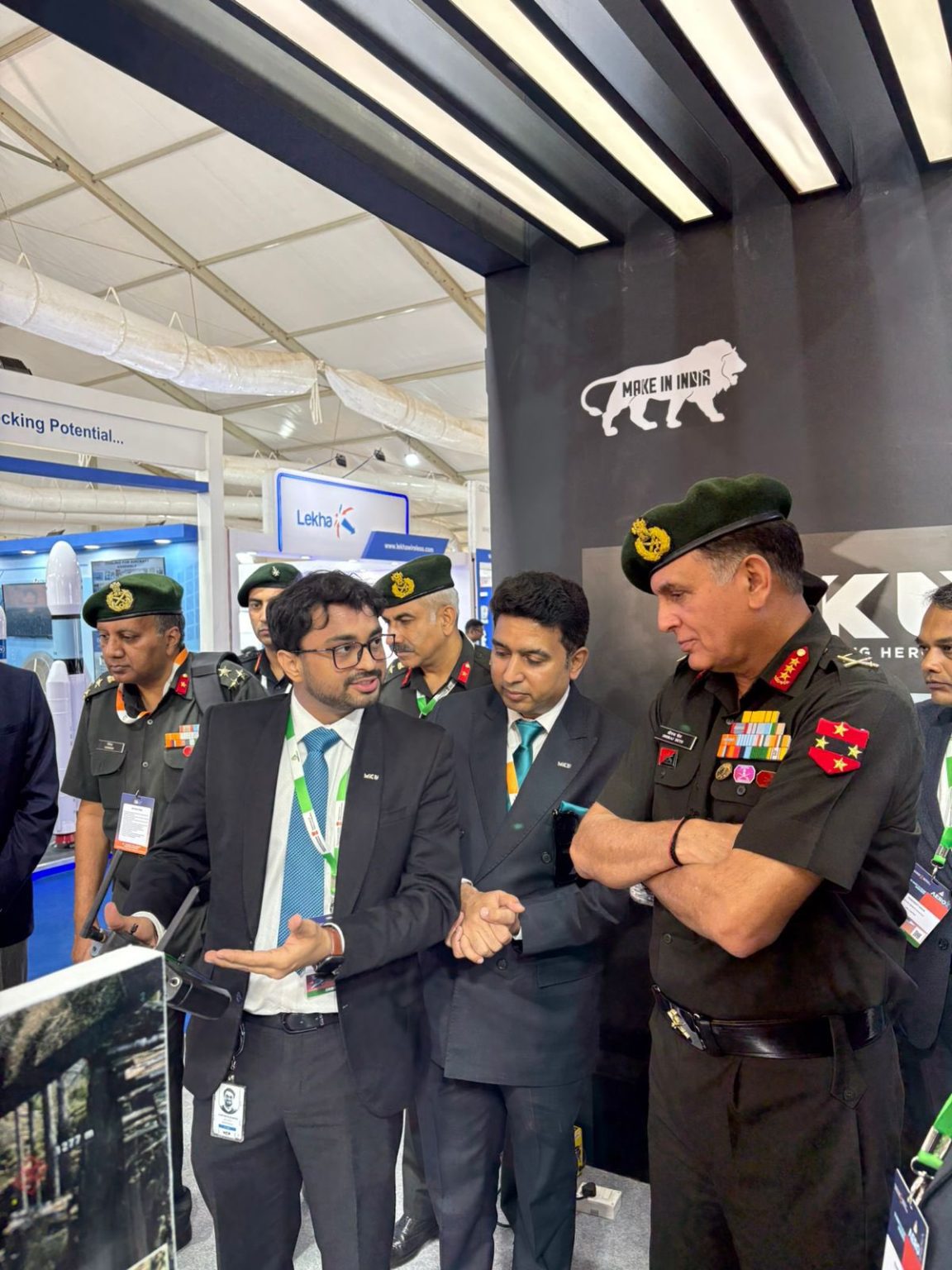 Lt Gen Dhiraj Seth Visits Aero India 2025